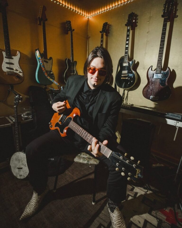 Eddie 9V-Saratoga-Single Review-Planetmosh – PlanetMosh